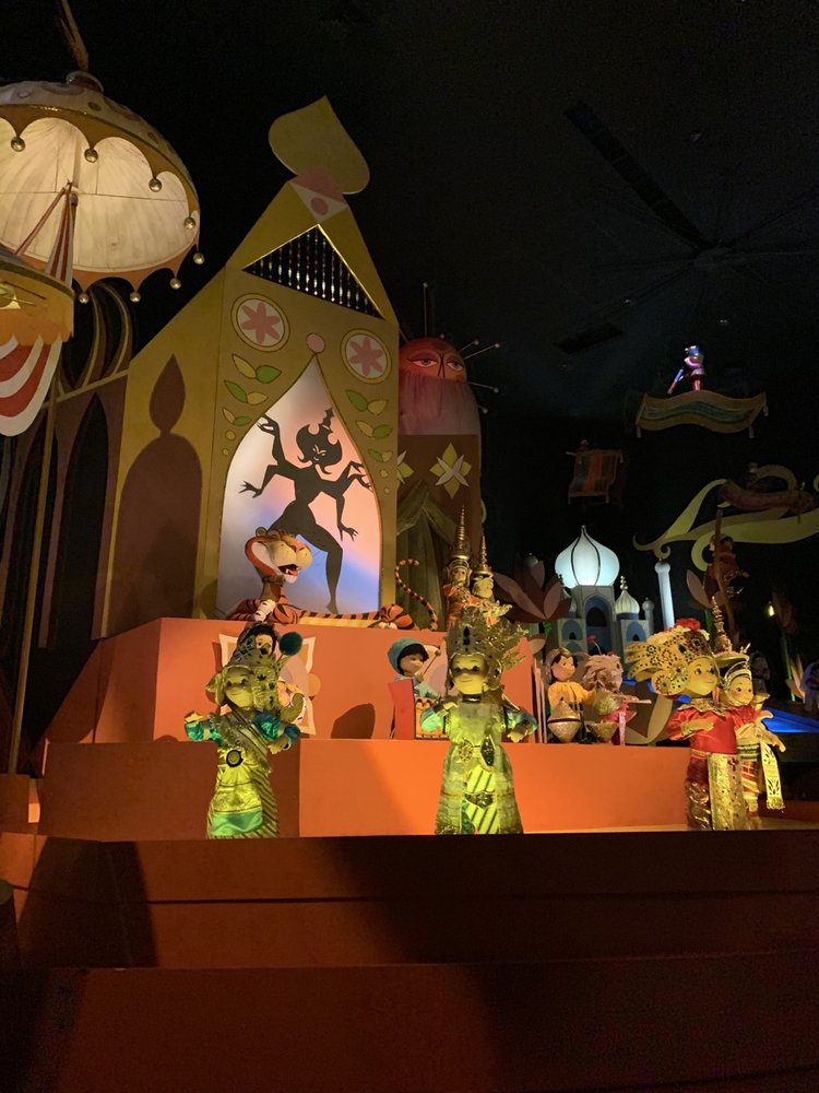 Guide to "it's a small world" at Magic Kingdom