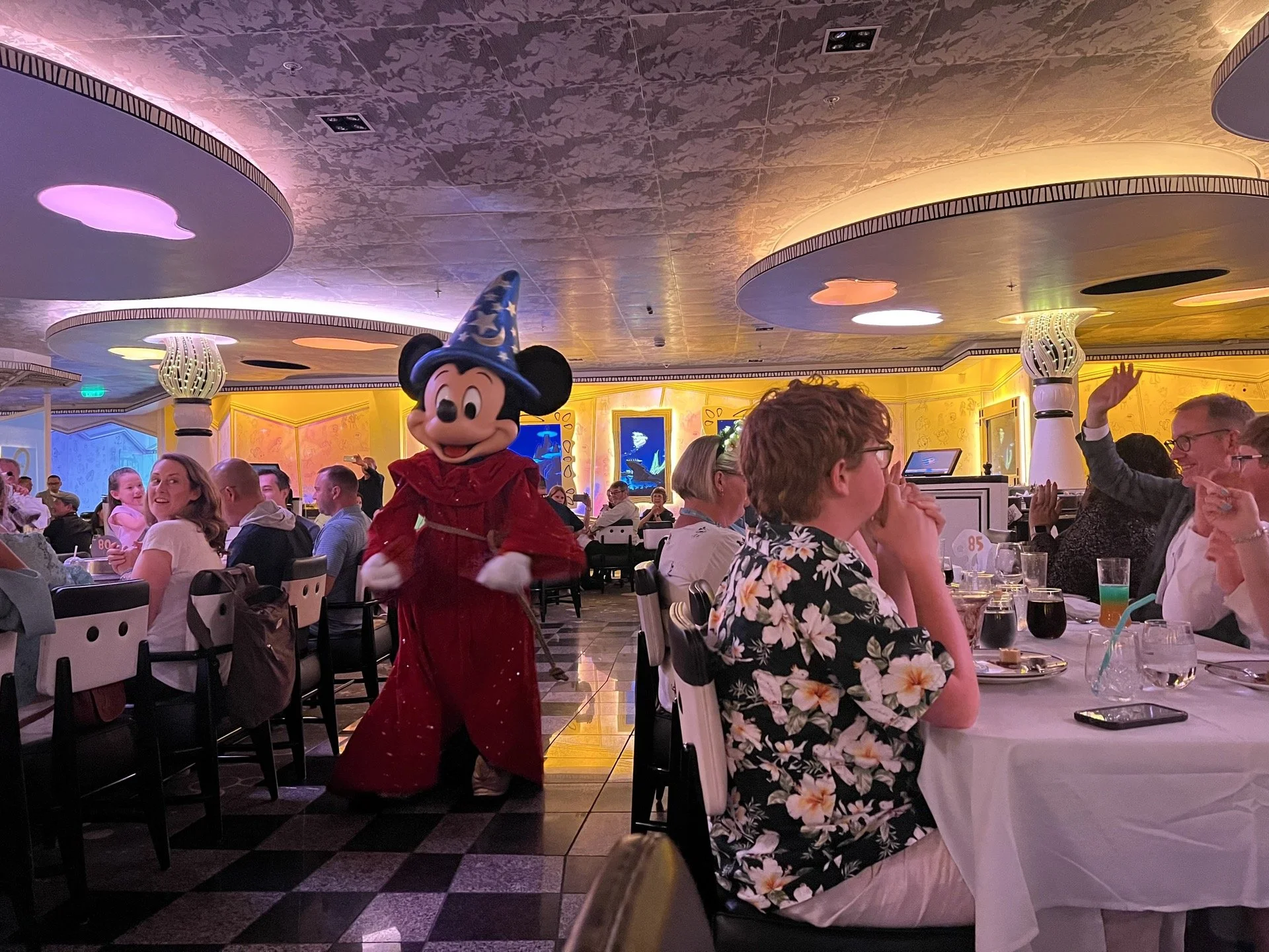 Quick Guide to Rotational Dining on the Disney Wonder