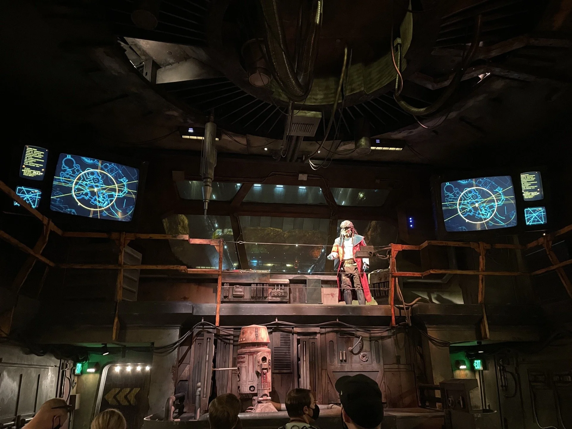 Guide to Millennium Falcon: Smugglers Run