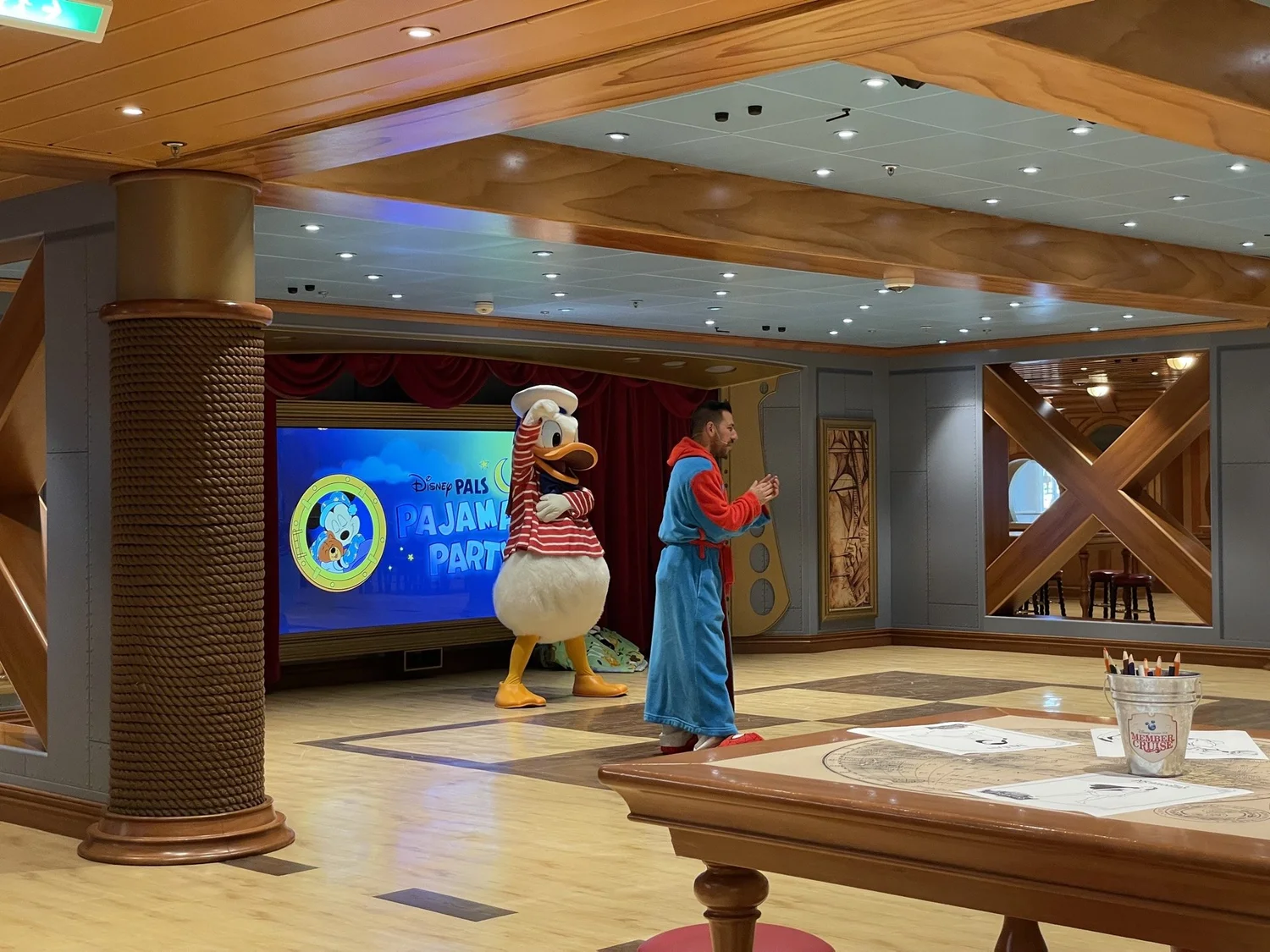 Complete Guide to Meeting Characters on Disney Cruise Line
