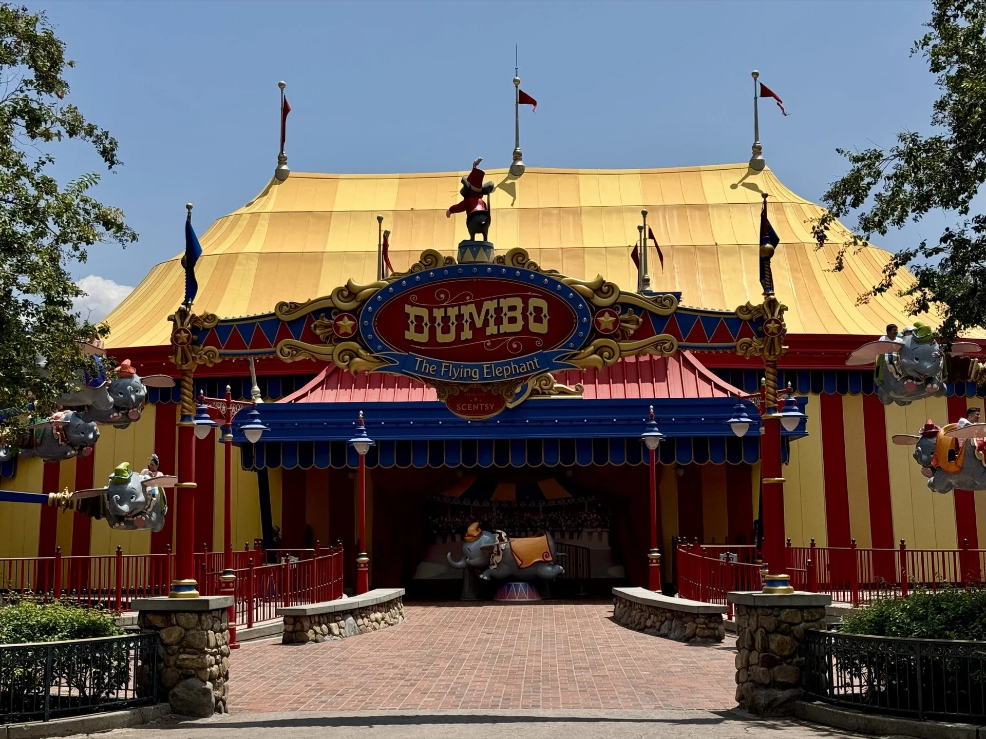 Guide to Dumbo the Flying Elephant at Magic Kingdom