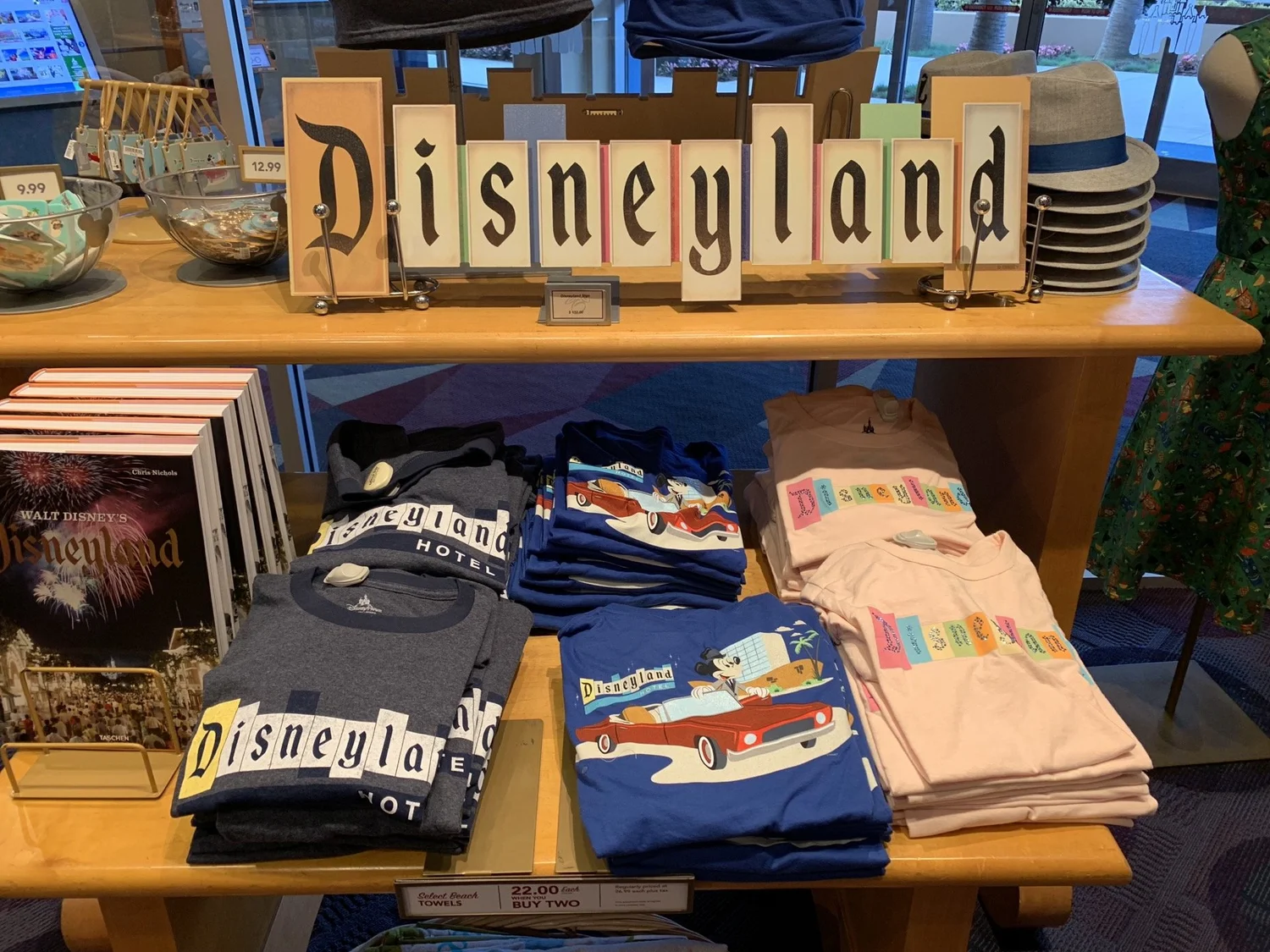 Review of Disney's Disneyland Hotel