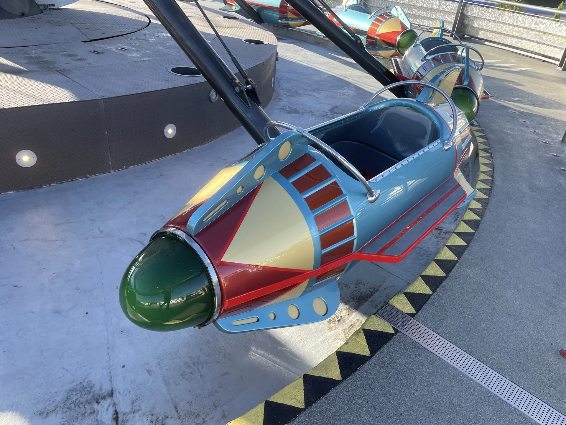 Guide to Astro Orbiter at Magic Kingdom