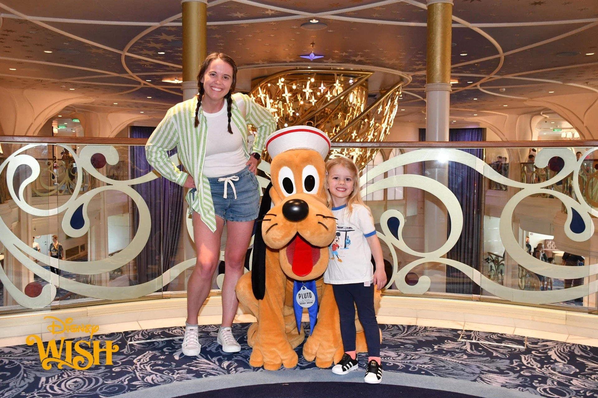 Complete Guide to Meeting Characters on Disney Cruise Line