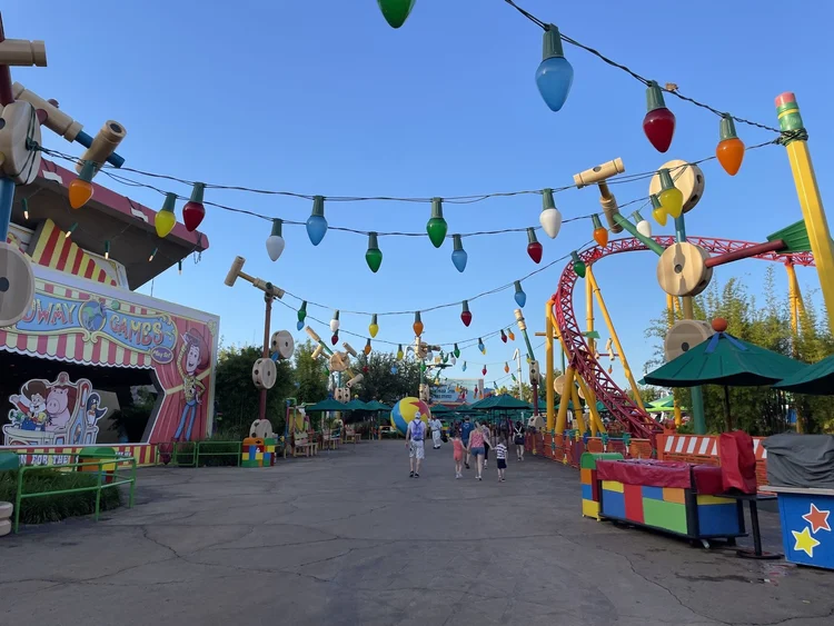 Complete Guide to Toy Story Land