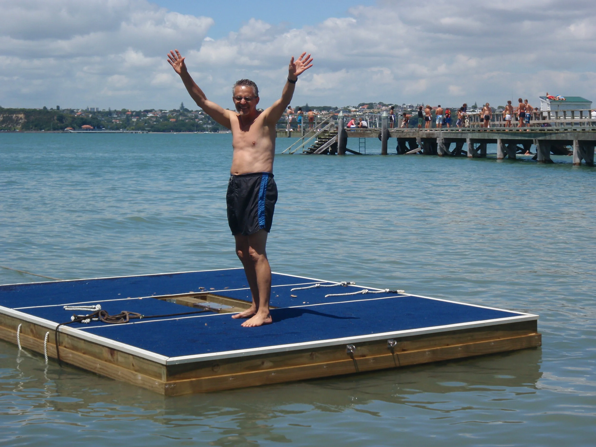 Home [pontoonzboats.com]