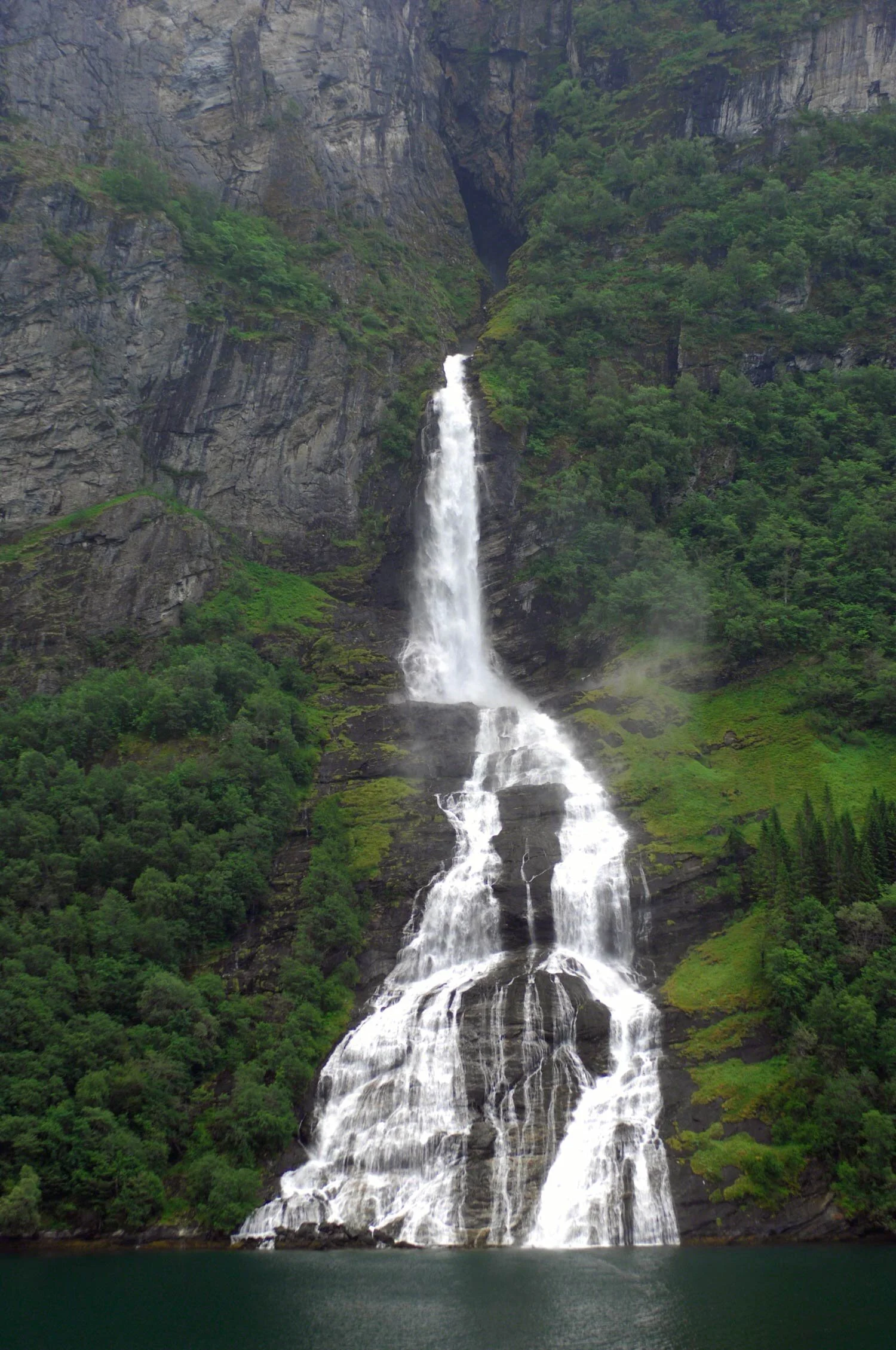 Brudesløret — Geiranger Guide