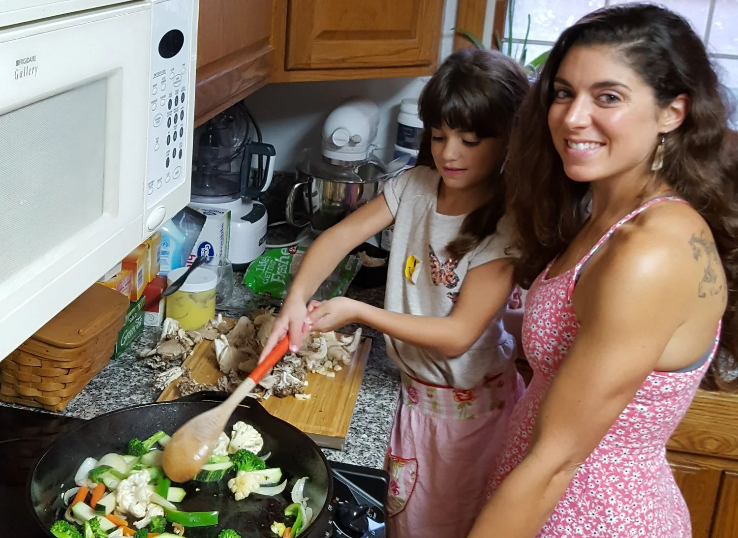 Learning To Love Cooking + Mother's Day Giveaway! — Kelly Bailey Wellness