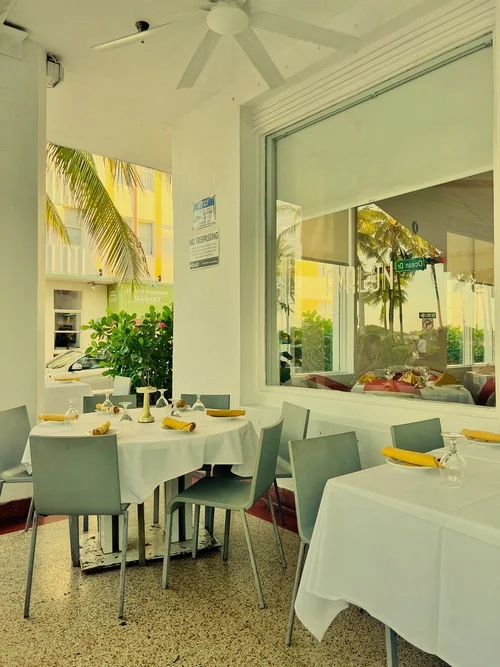 A Fish Called Avalon Restaurant in South Beach, Miami: An Unforgettable ...