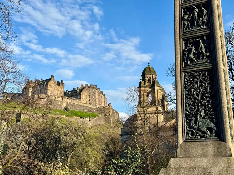 Edinburgh in One Day: Your Guide to Experiencing the Highlights of ...