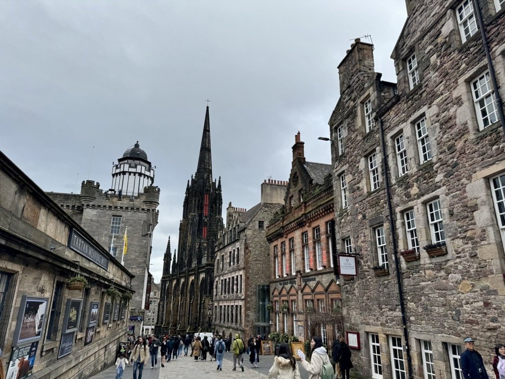 Edinburgh in One Day: Your Guide to Experiencing the Highlights of ...
