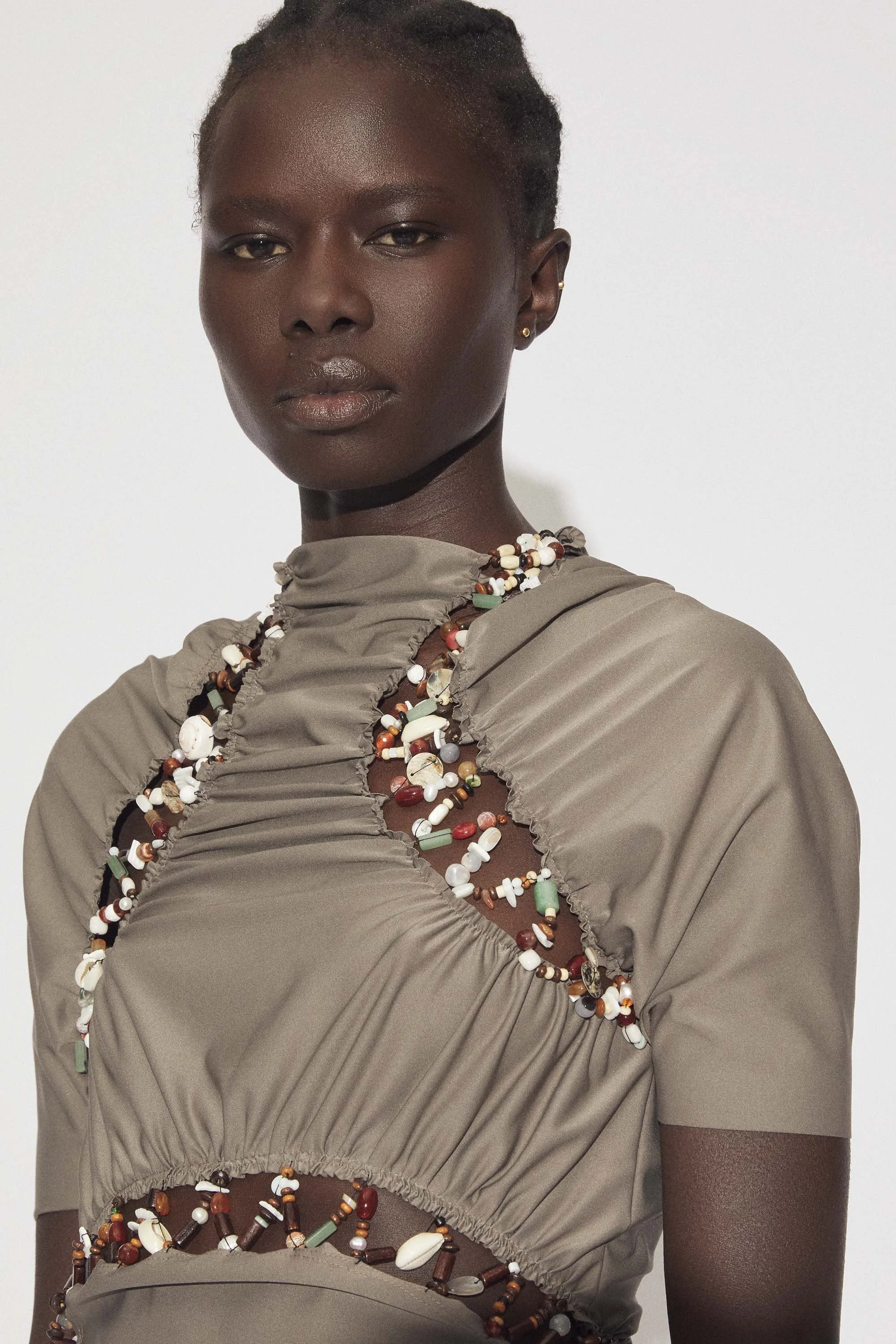 Sustainable Fashion by Luna Del Pinal: Shop Beaded Tees, Tops, & Bags ...