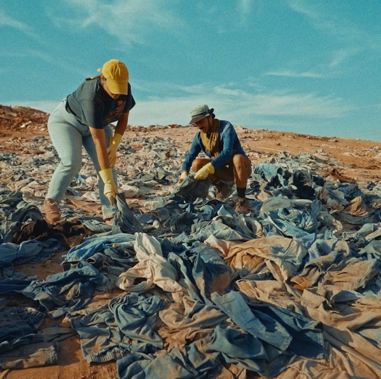 Ep 241, "Don't buy, rescue!" Fixing the Trash Pile of Clothes in Chile ...