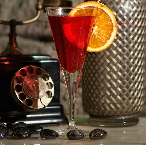 A History of Prohibition With 7 Prohibition-Era Cocktail Recipes ...