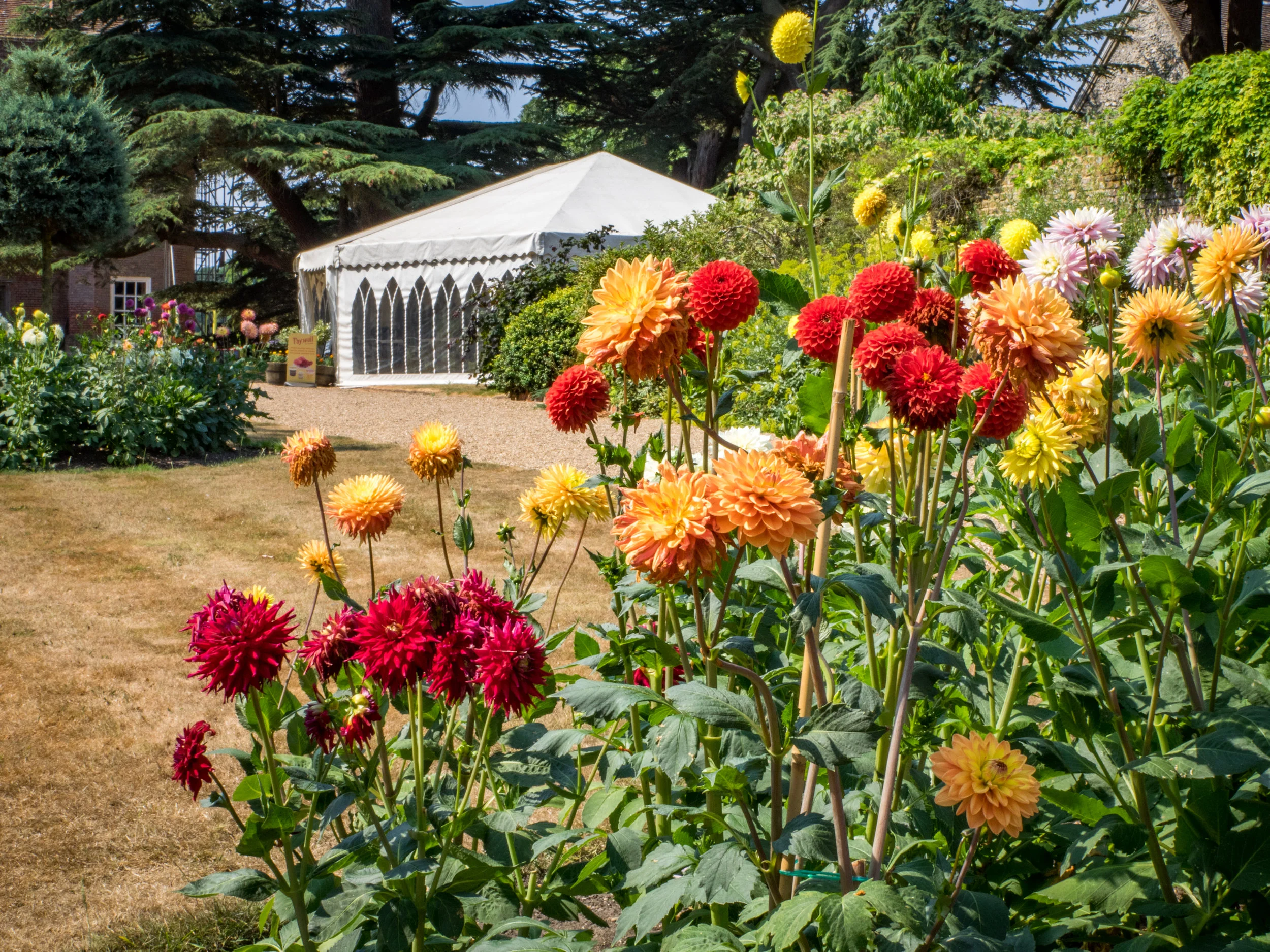The World Garden — Lullingstone Castle & The World Garden