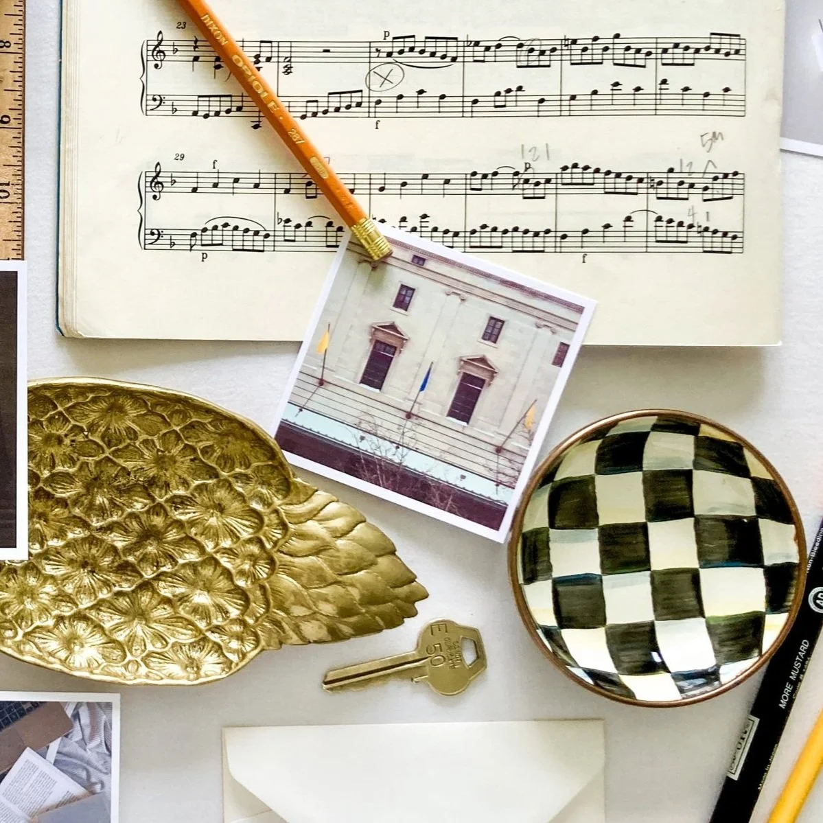 044 - What Do You See? The Power of Observation in Music Lessons ...