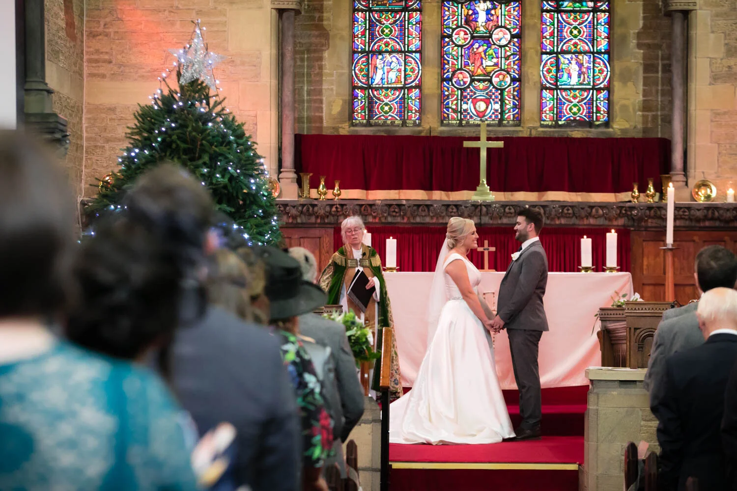 Hester & Barney's wedding day | The Fleece Inn wedding photography ...