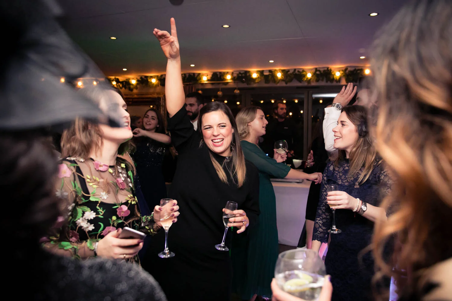 Hester & Barney's wedding day | The Fleece Inn wedding photography ...