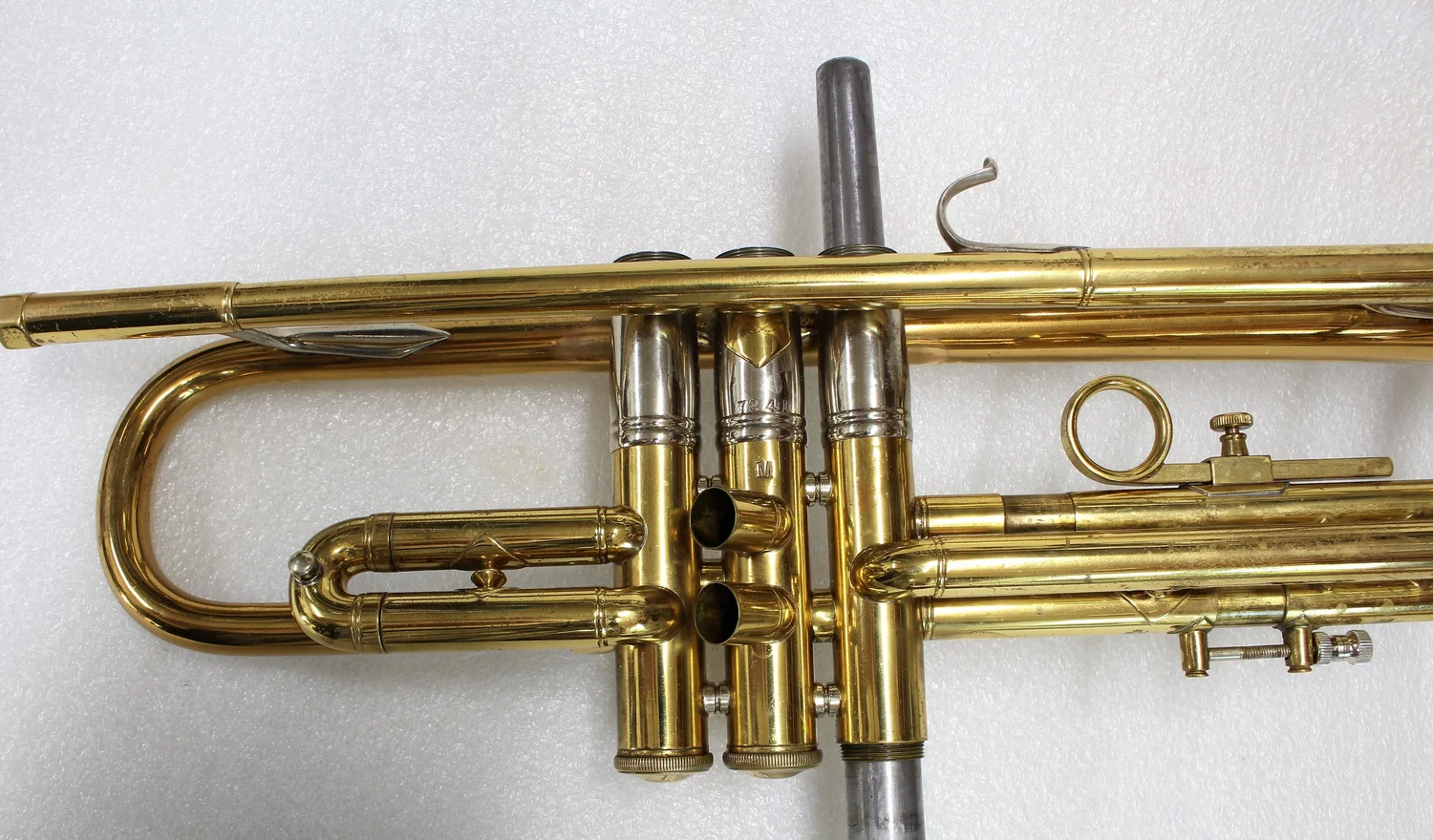 Freeing Stuck Valves — Robb Stewart Brass Instruments