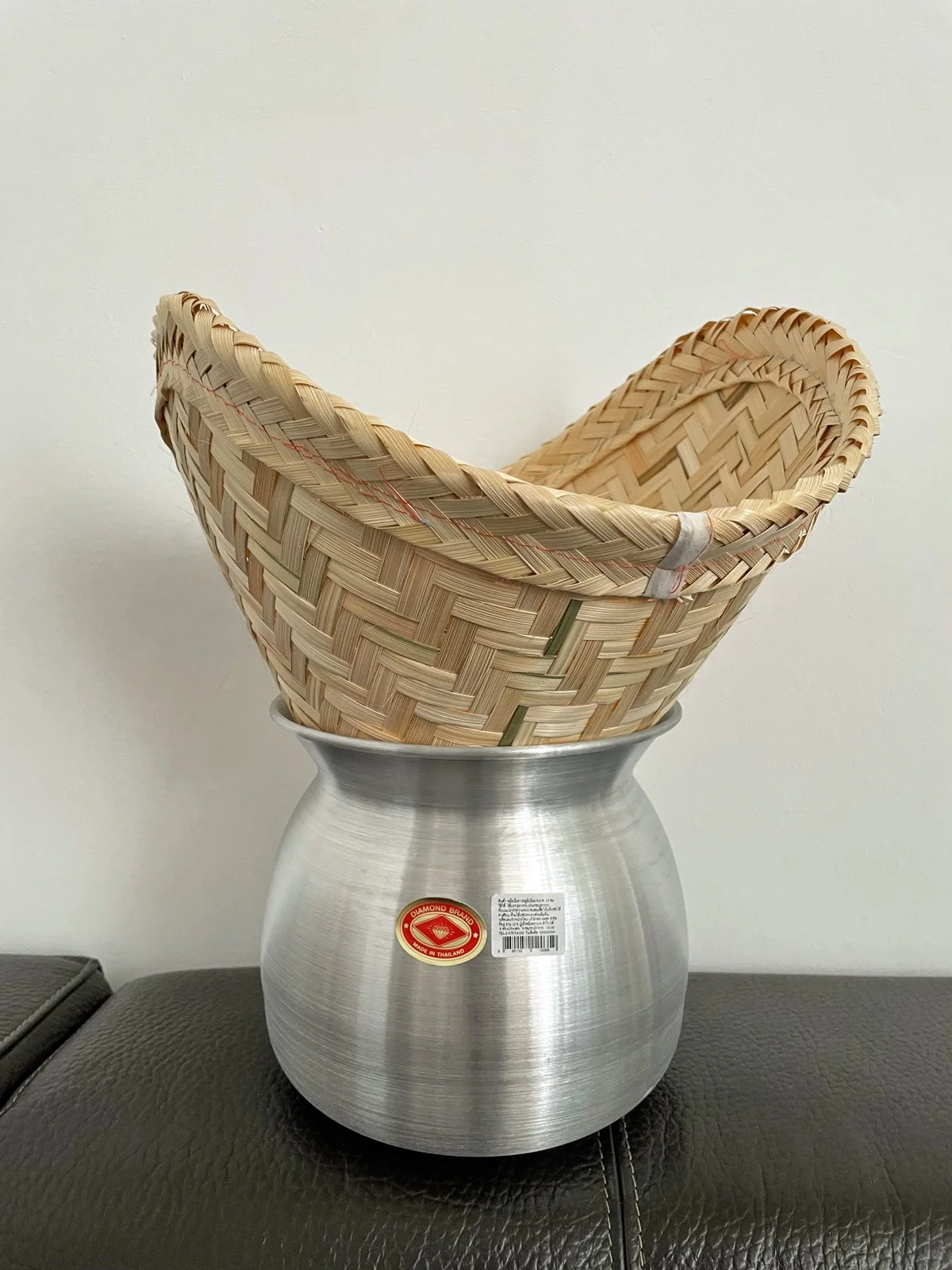 Laos pot Thai steamed sticky rice