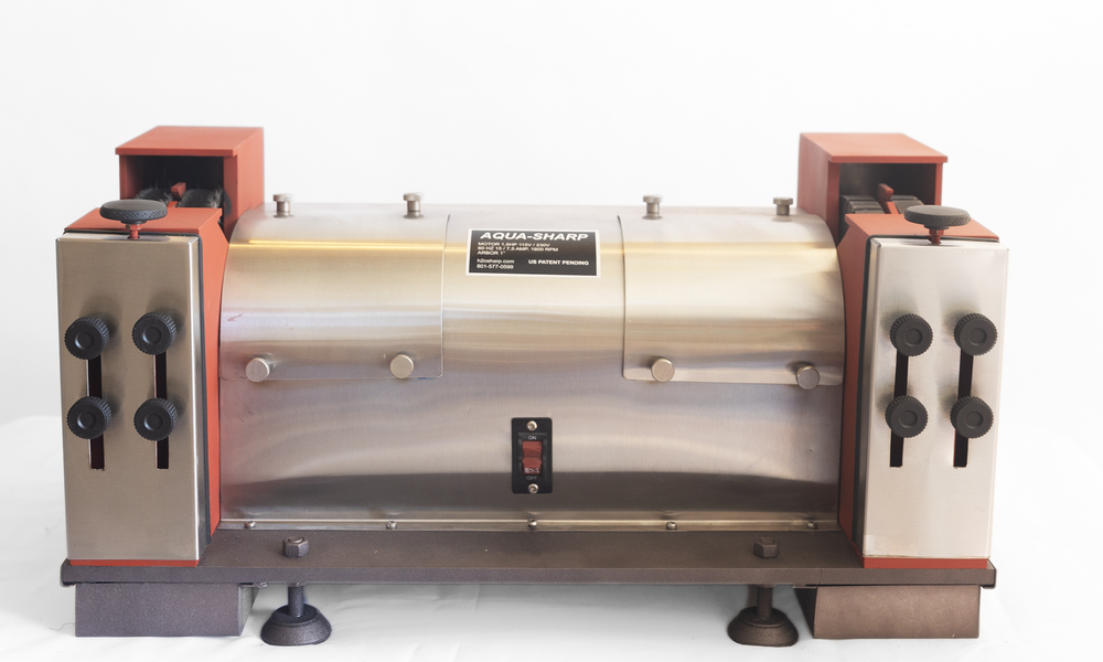NEW INDUSTRIAL KNIFE SHARPENER AND POLISHER — Aquasharp