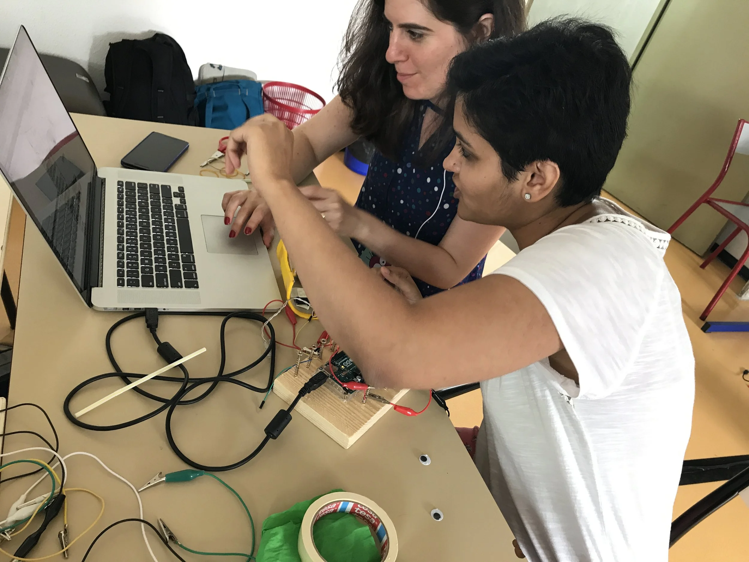 Robot Dance Party at ScratchBDX2017 — Wonderful Idea Co.