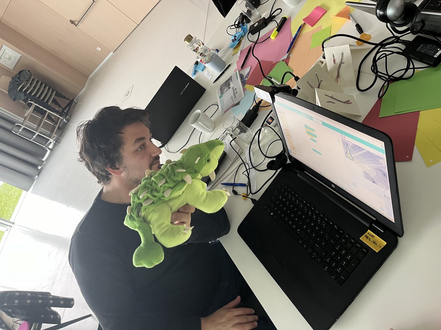 Tinkering with AI Tools, Scratchlab and Makey Makey — Wonderful Idea Co.