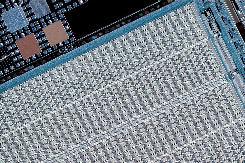 Silicon Wafer Photography — Close-up Photography