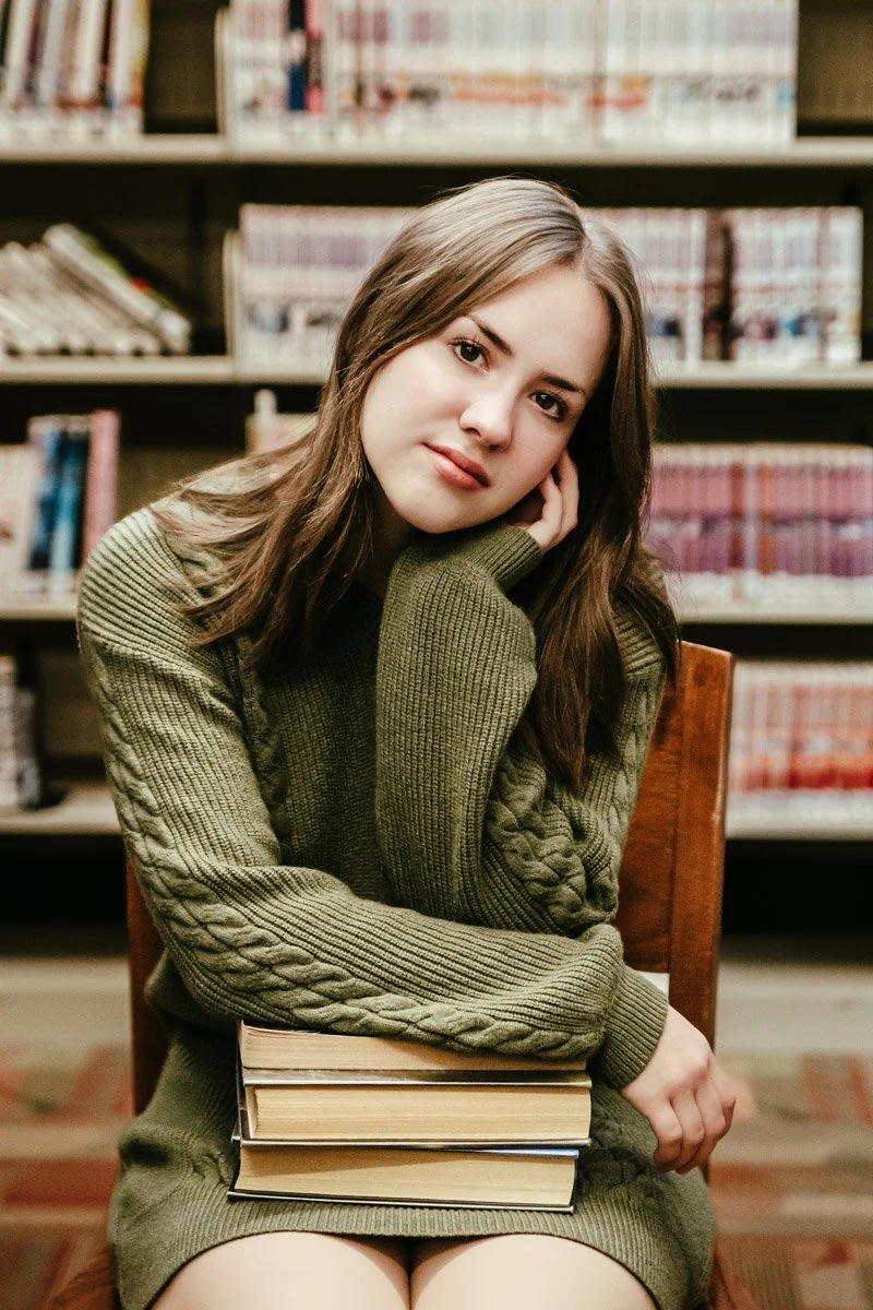 5 Tips for a Senior Session at a Library