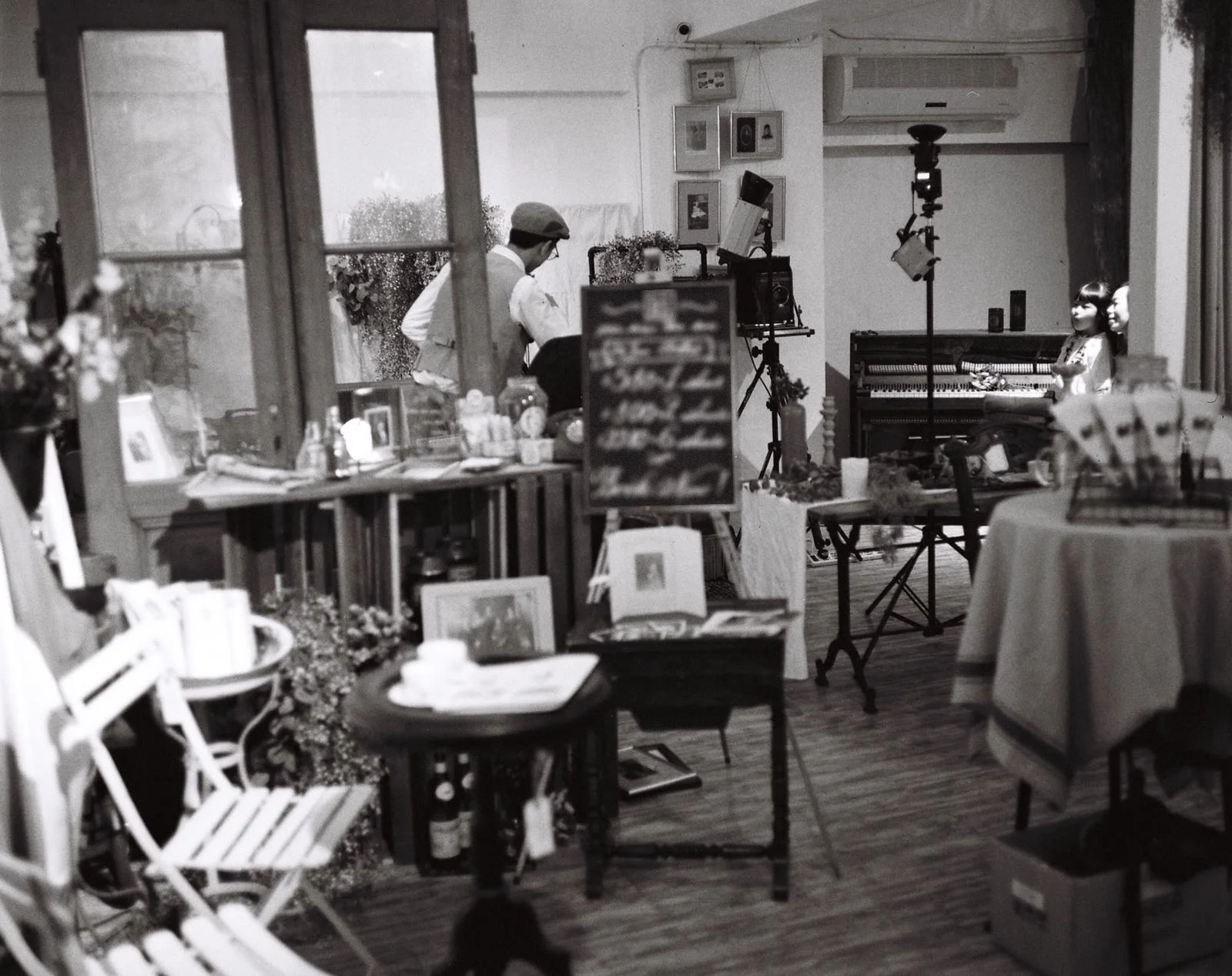 Instant Photo Service — Antique Photo Studio