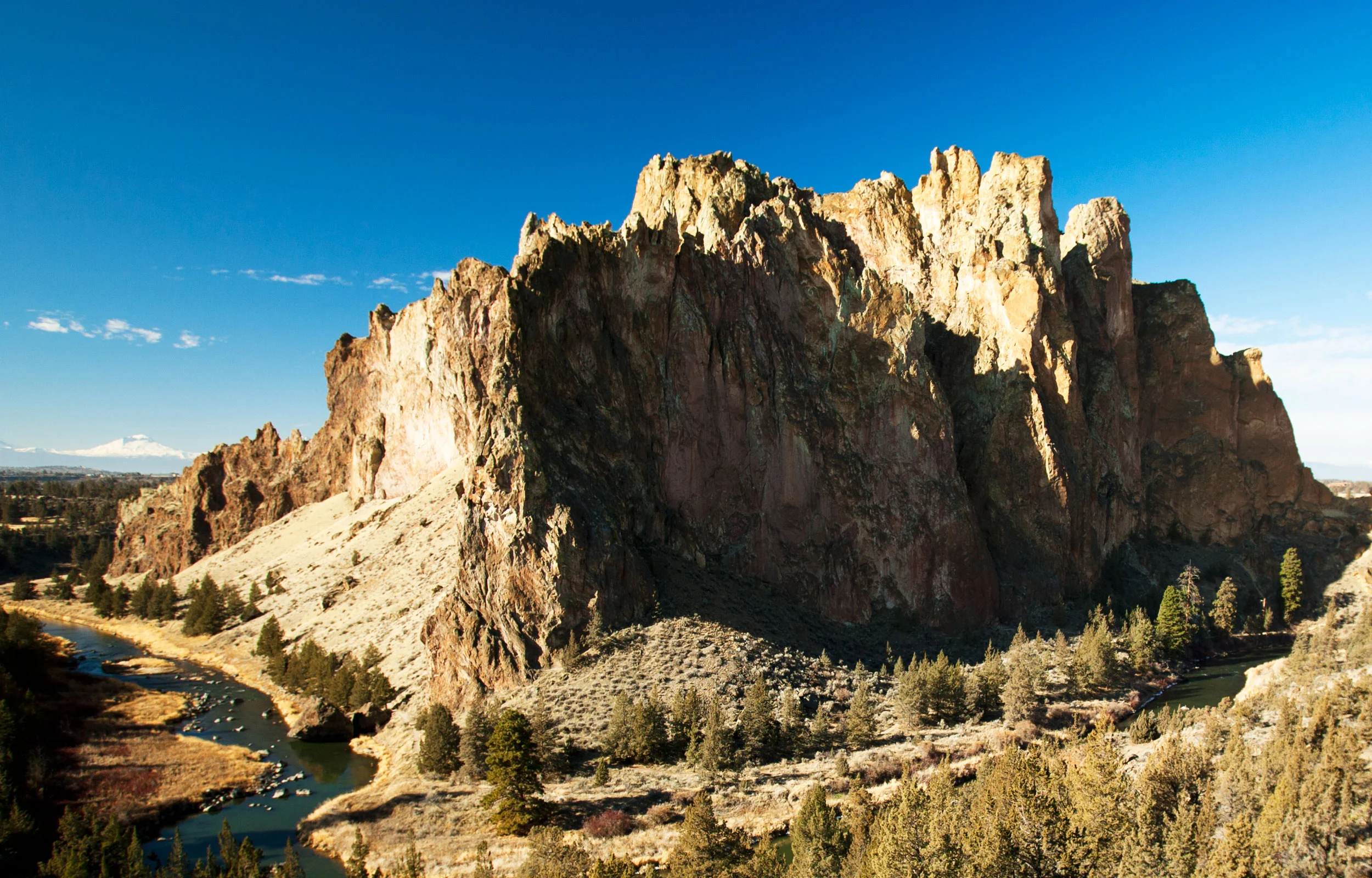 Smith Rock Group — SmithRock.com | Smith Rock State Park Guide | Smith ...