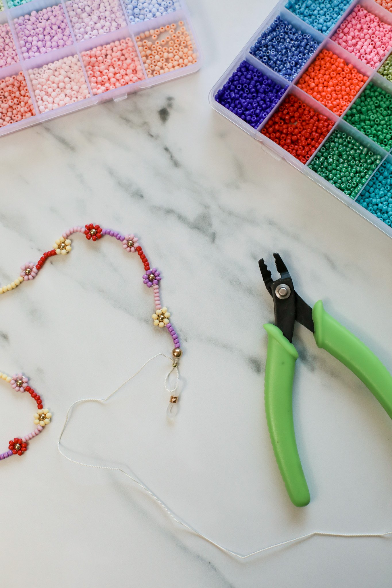 DIY Beaded Daisy Sunglasses Chain — Entertain the Idea