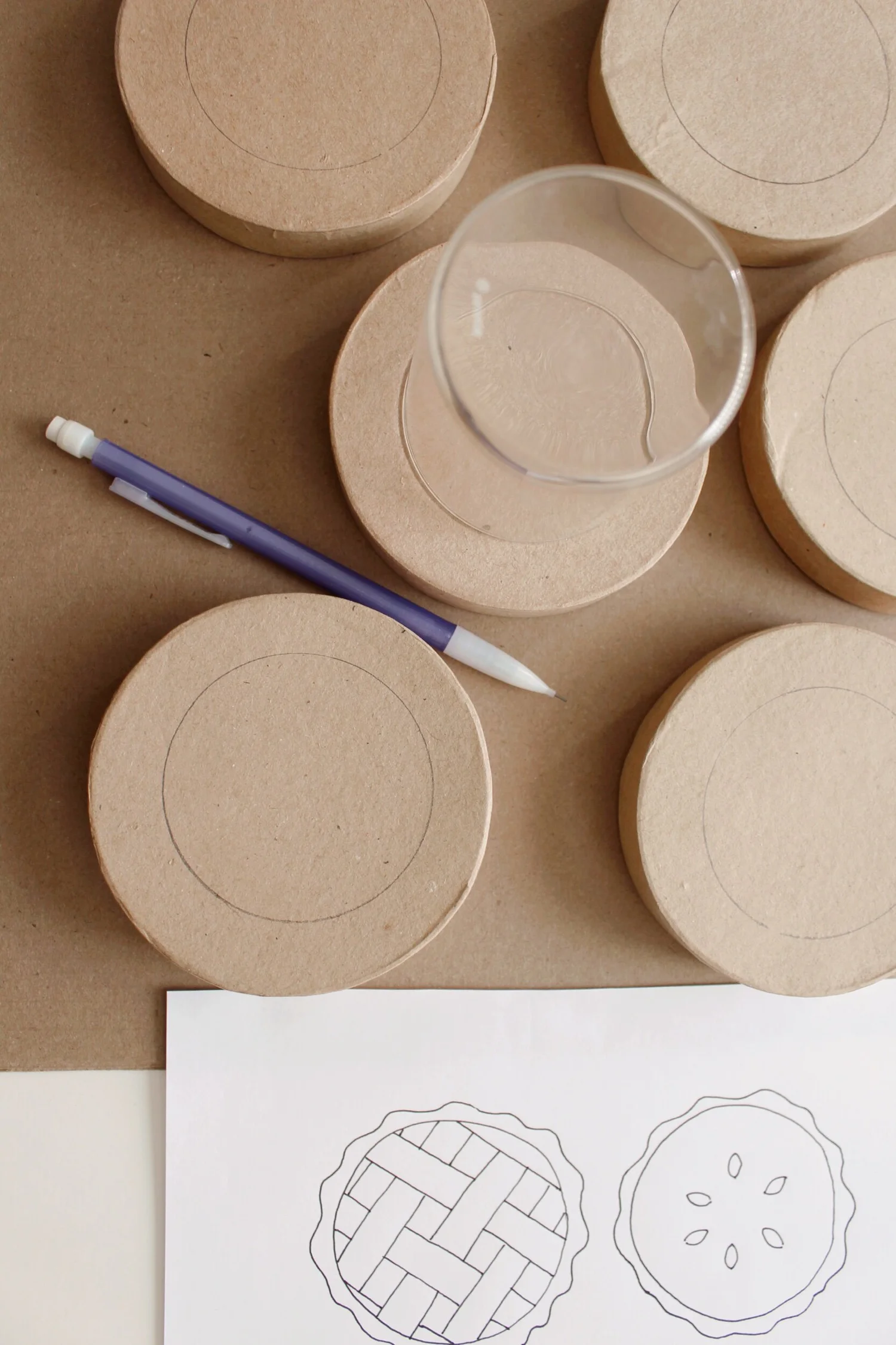 Mini Thanksgiving Pie Gift Boxes — Entertain the Idea