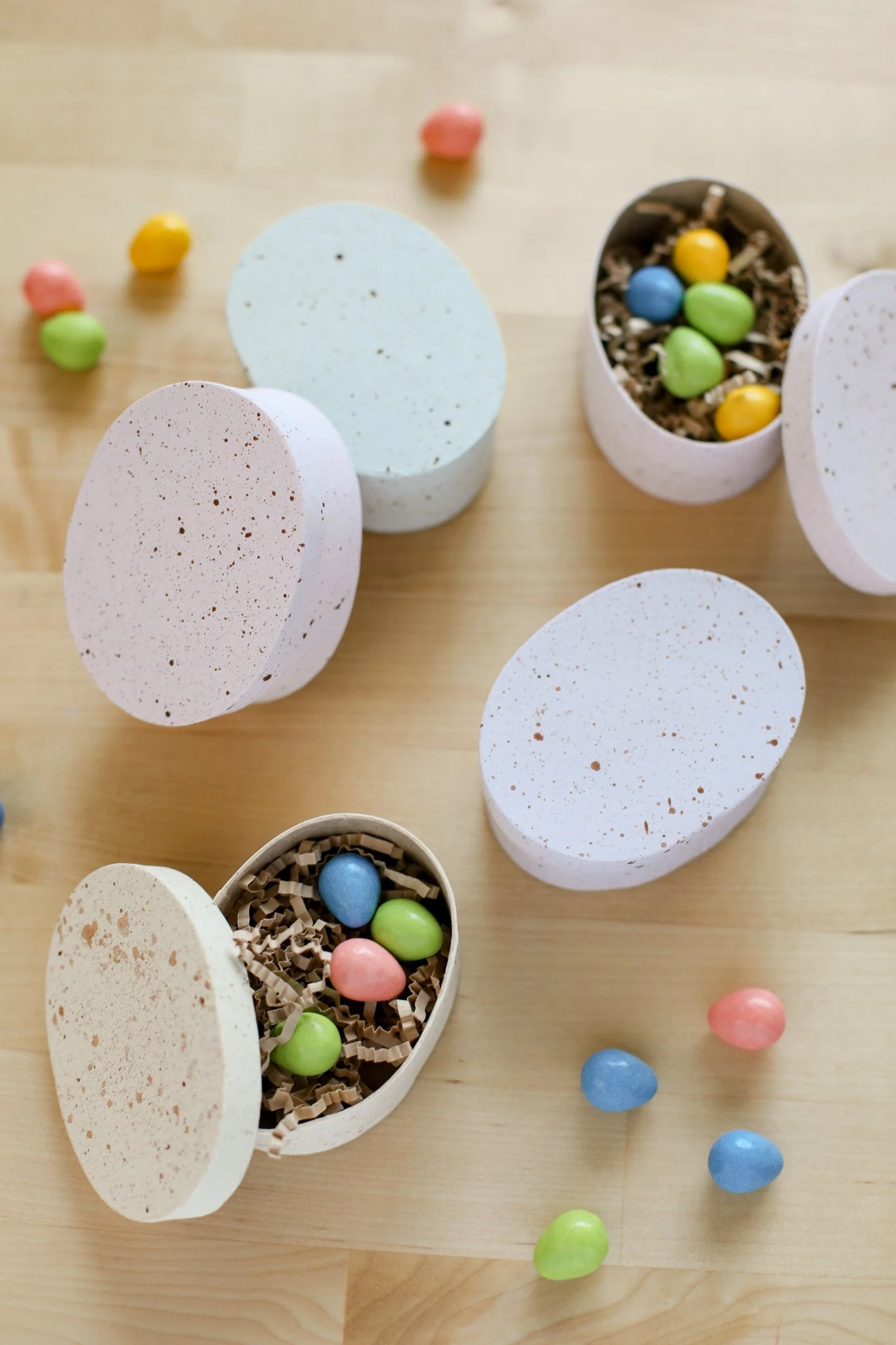 Easy DIY Easter Treat Boxes — Entertain the Idea