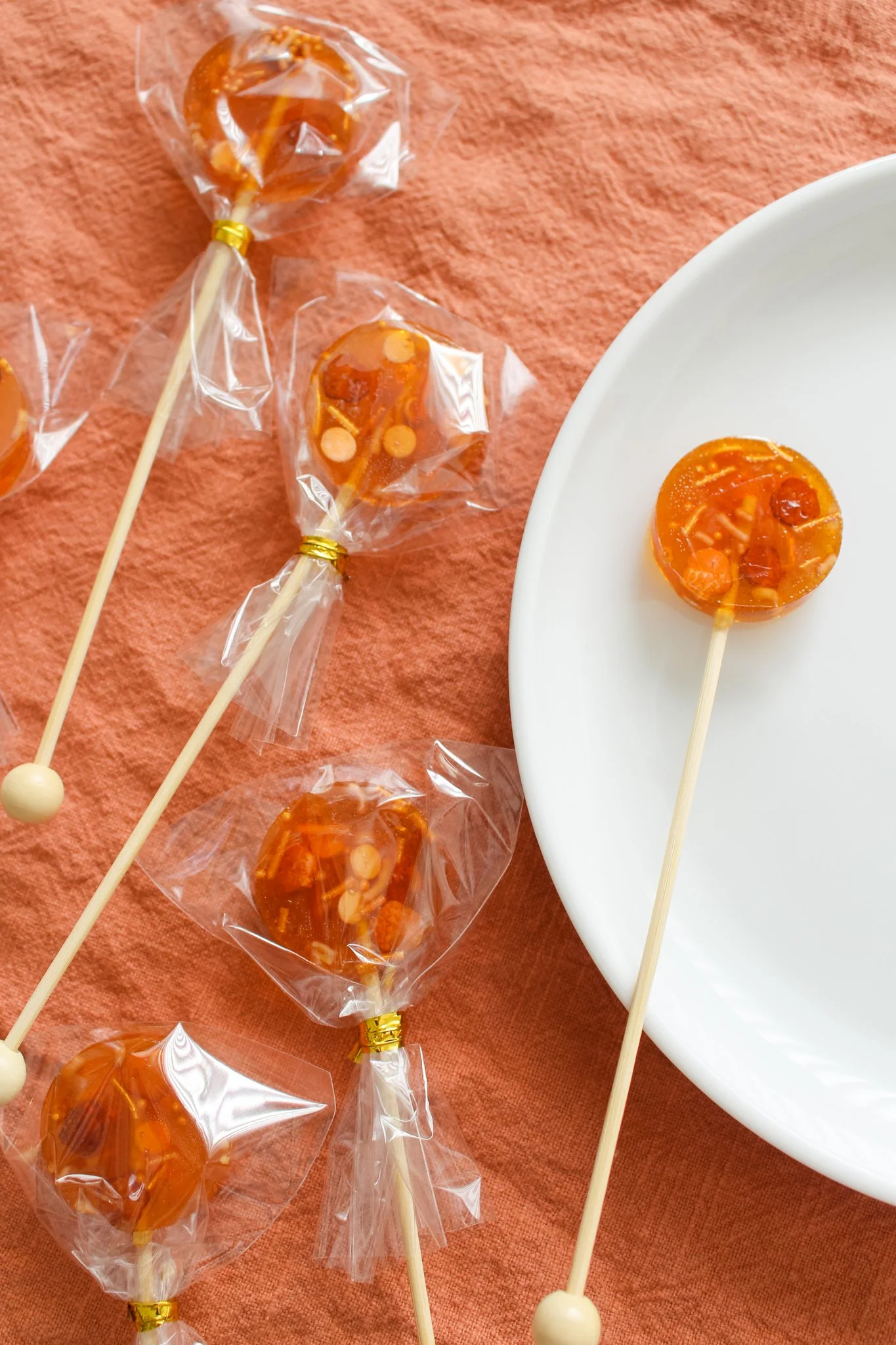 How to Make Honey Lollipop Favors — Entertain the Idea