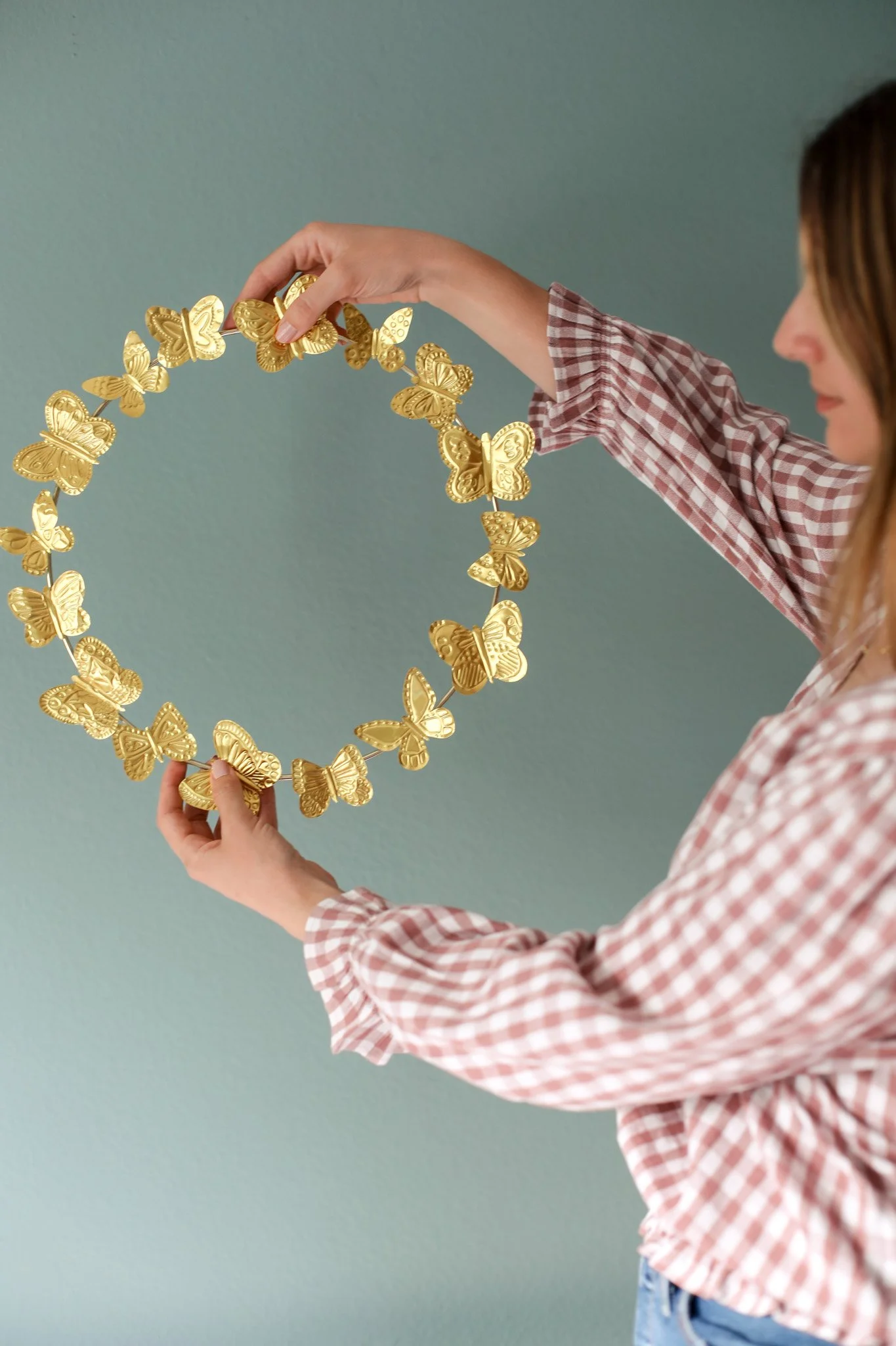 Make an Embossed Metal Butterfly Wreath (DIY Spring Decor Idea ...