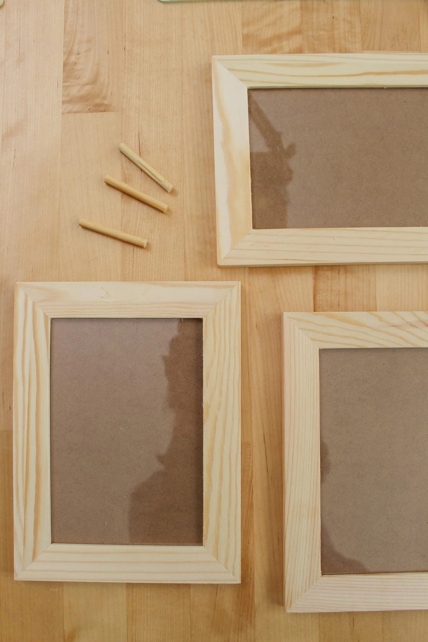 3 Ways to Upgrade Basic Photo Frames — Entertain the Idea
