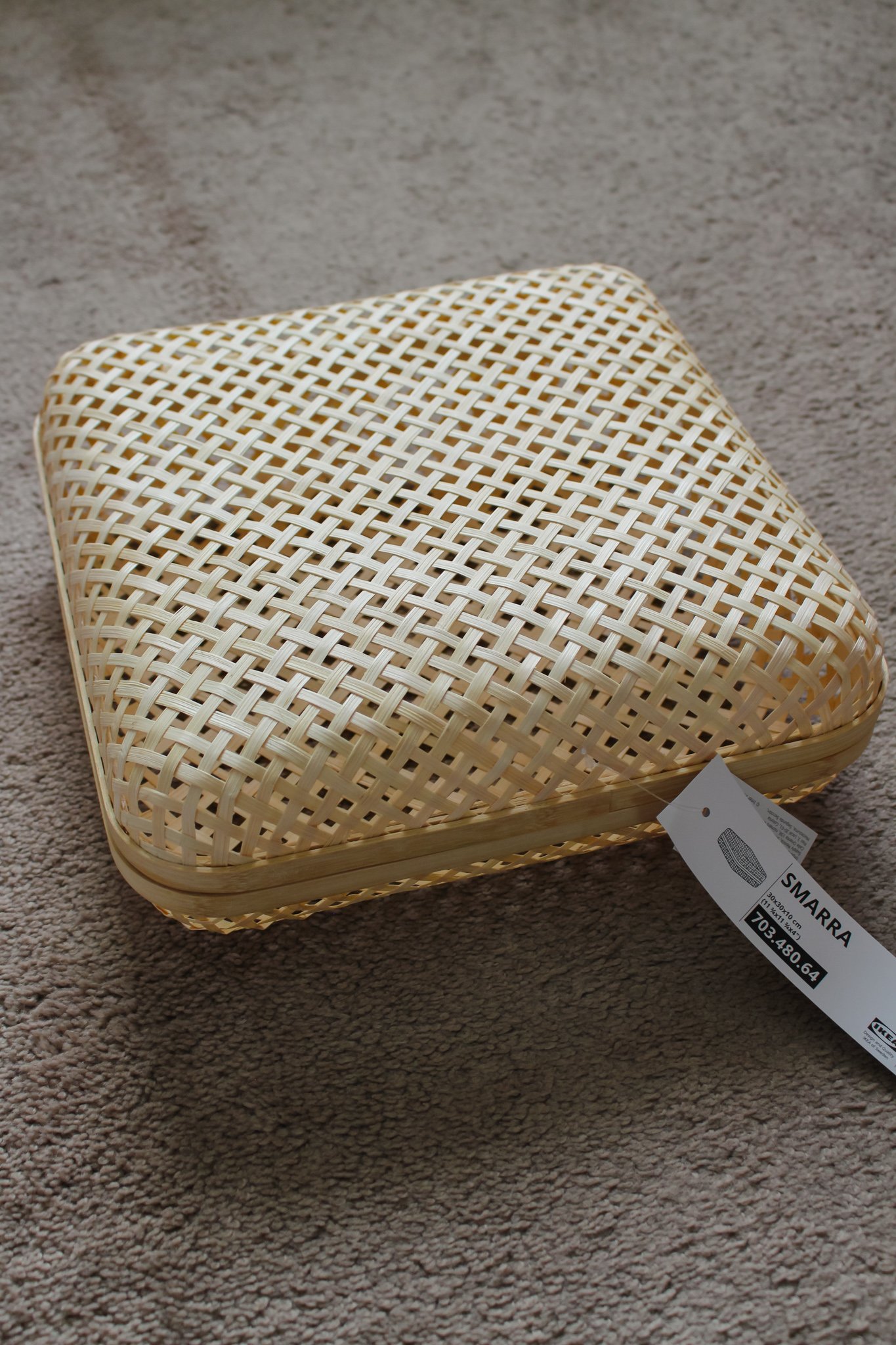 DIY Dorm Decor: A Tabletop Makeup Mirror (IKEA SMARRA Hack) — Entertain ...