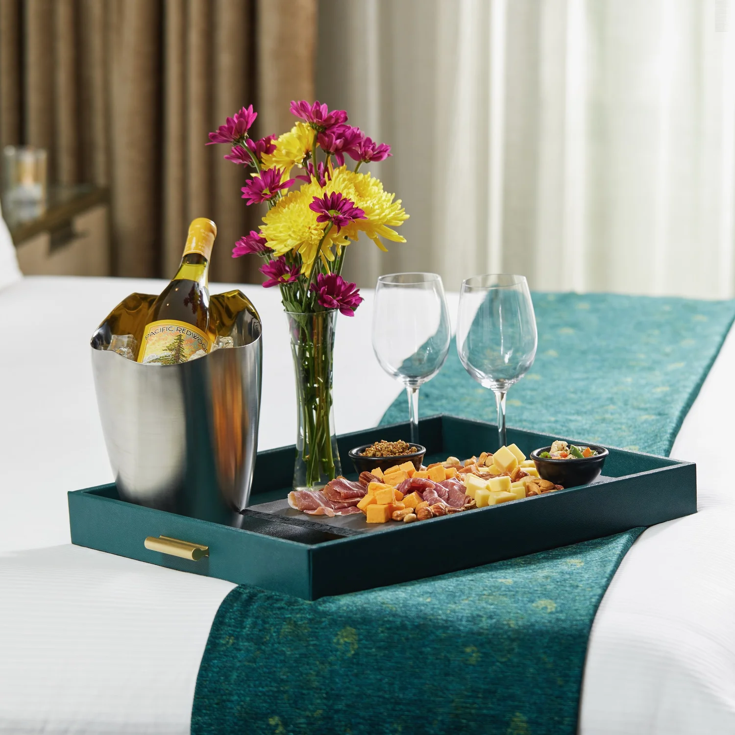 In-Room Gifts | LODGE KOHLER