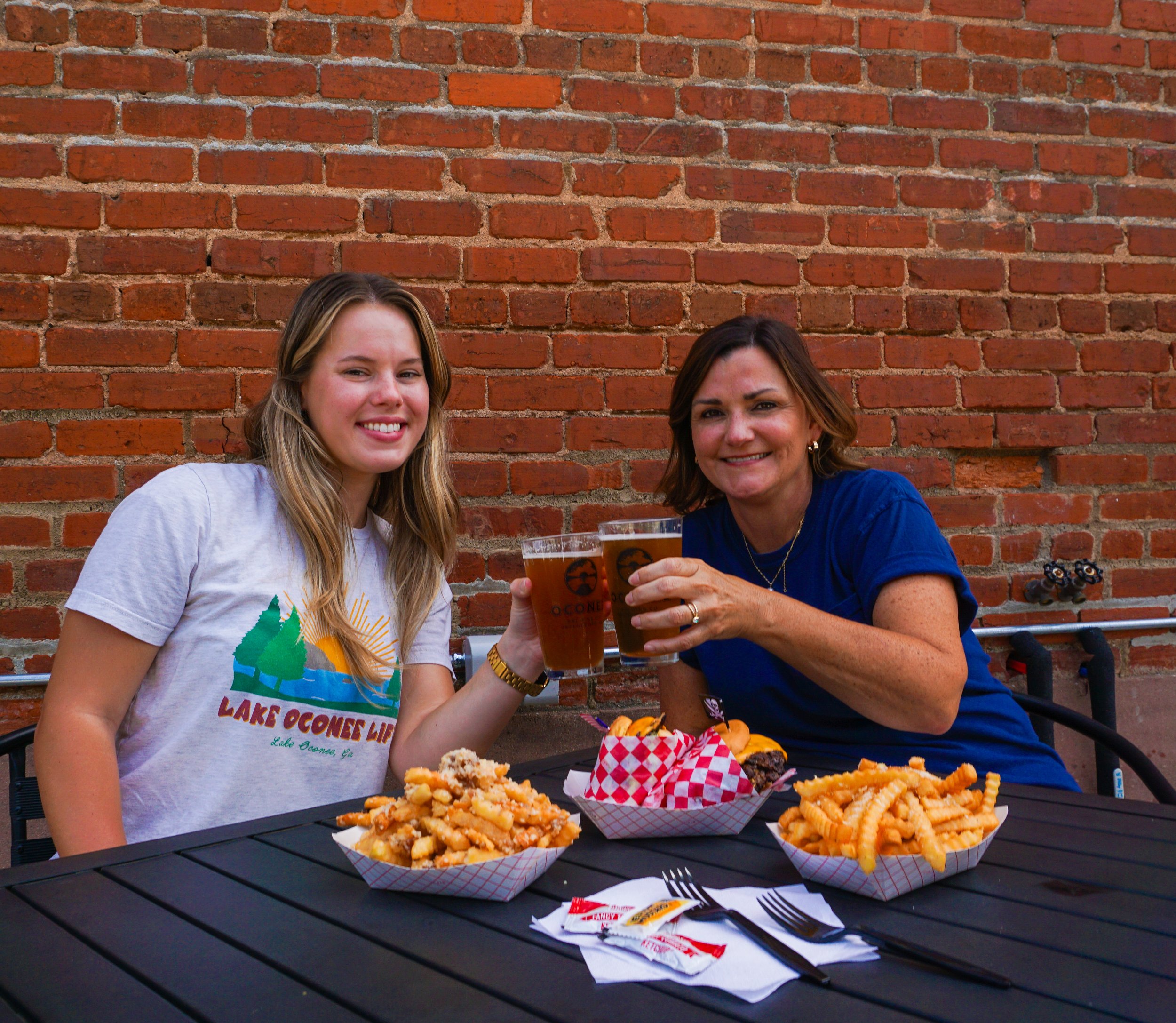 Outdoor Dining at Lake Oconee — Lake Oconee Life