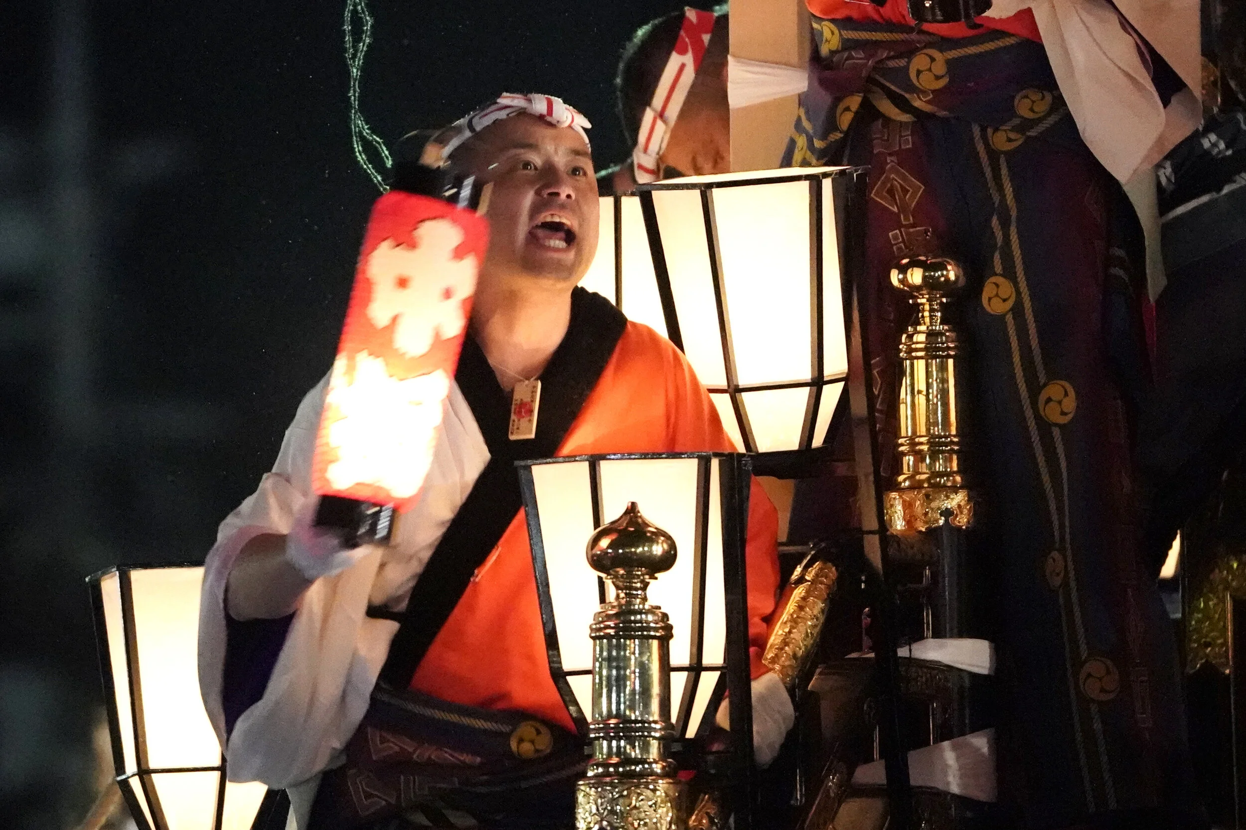 Shinto festival carries on centuries-old tradition in Japan