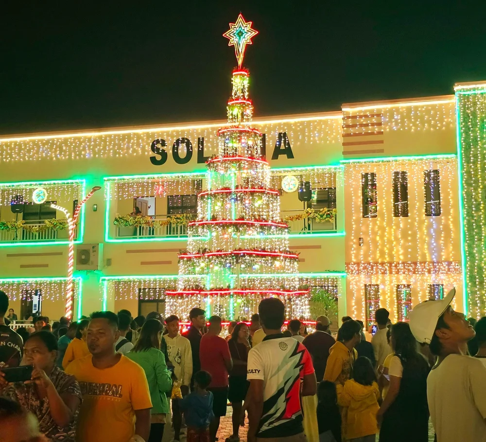 A Merry Marathon: Celebrating 4 Months Of Christmas In The Philippines