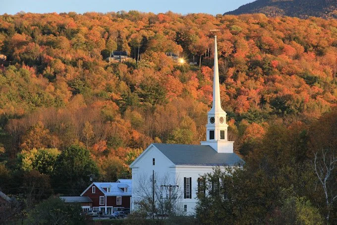 A 'Postdenominational’ Era: Inside The Rise Of The Unaffiliated Church