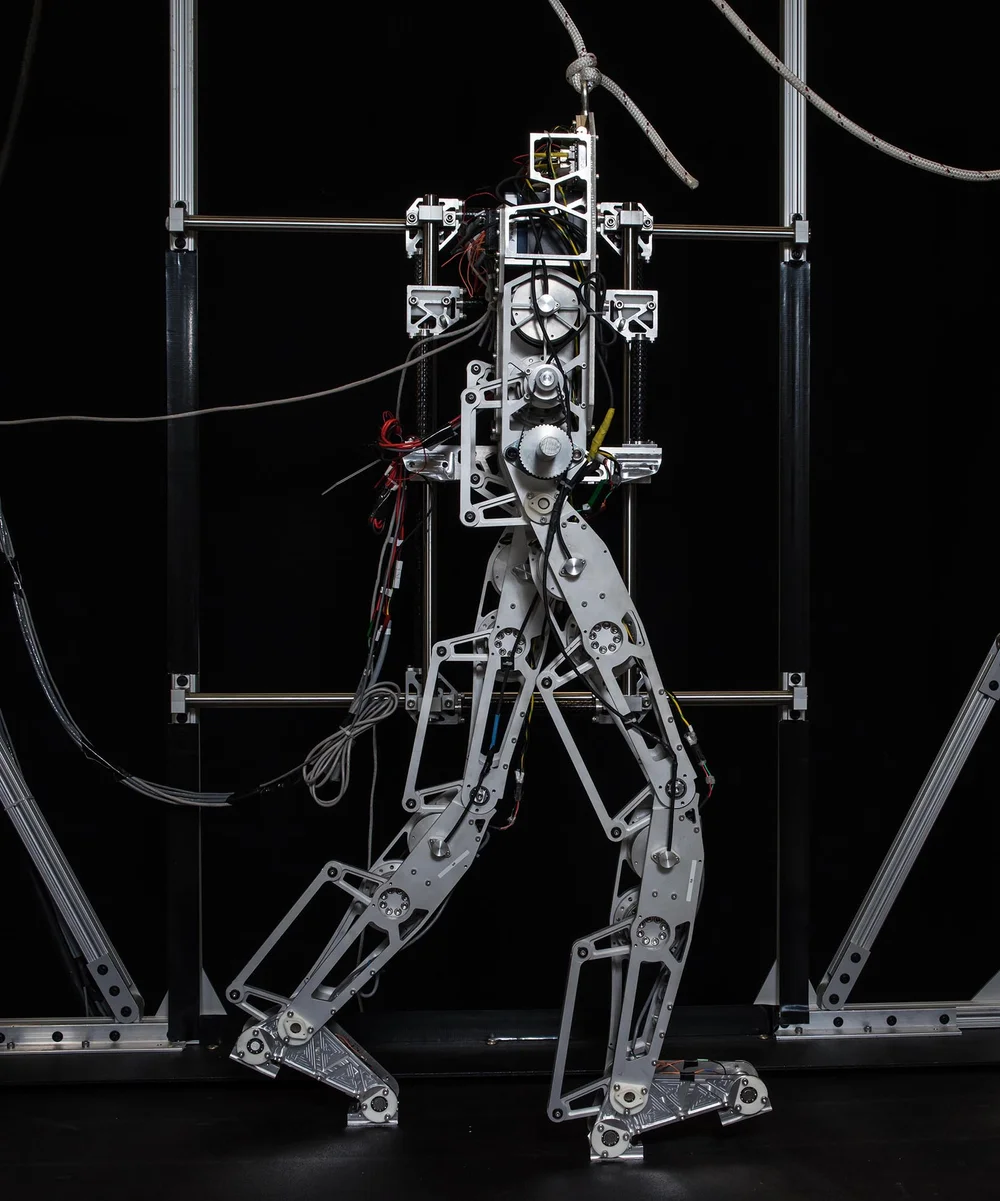 Bots on the Move — Caltech Magazine