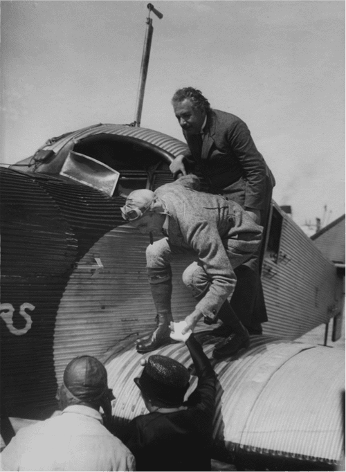 Letters From Einstein — Caltech Magazine