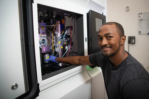 #SoCaltech: Christopher Barnes — Caltech Magazine