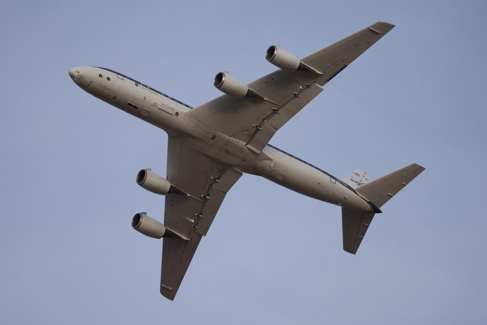 NASA's DC-8, Used by Caltech Scientists as an Airborne Lab, Retires ...