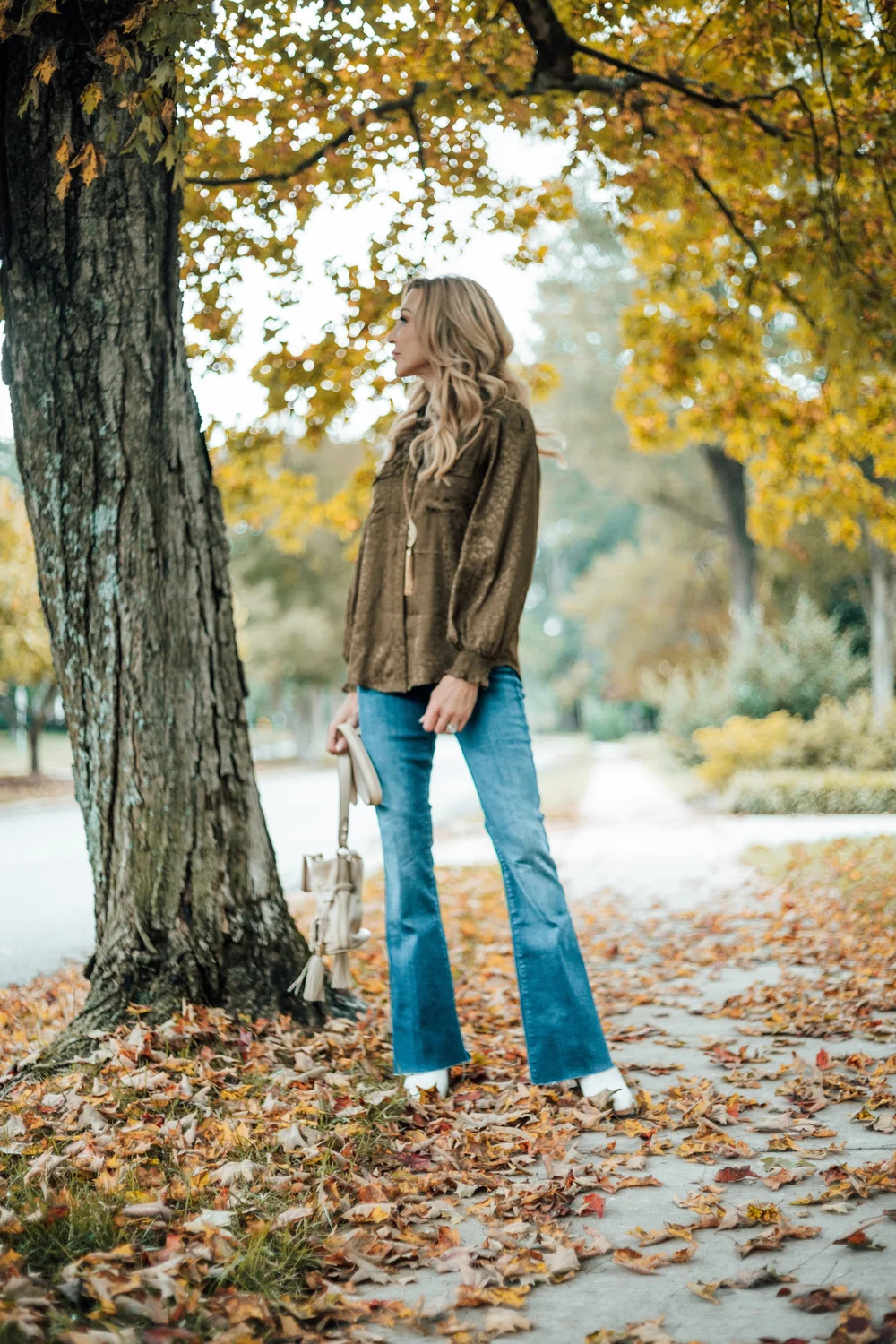 Dress for the Season - Easy, Versatile Fall Outfit Ideas — Crazy Blonde ...