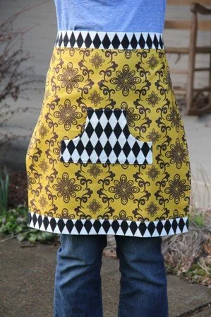 Fat Quarter Apron PDF Sewing Pattern — Crafty Staci