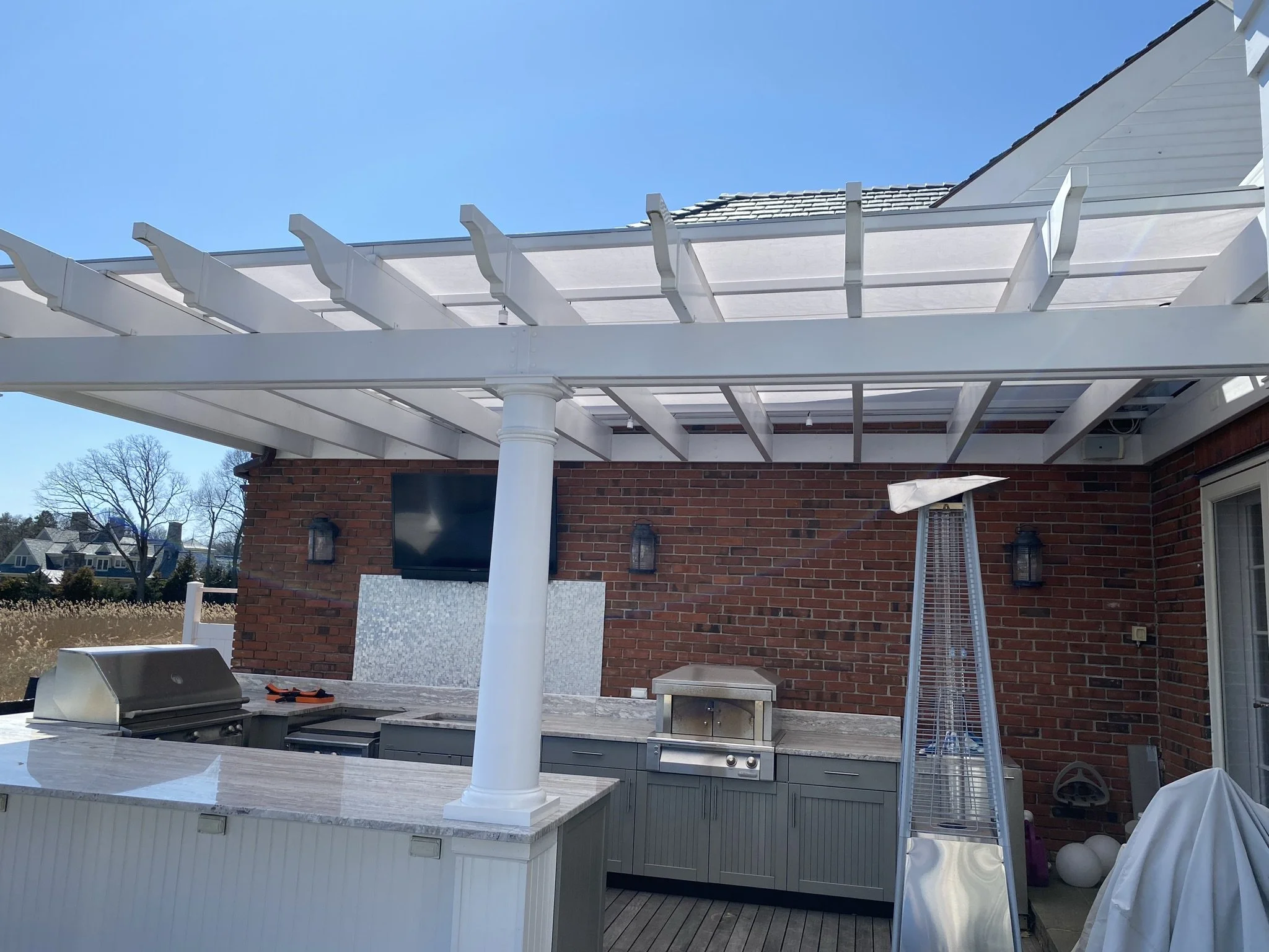 roll-flex.com — Roll-Flex retractable fabric canopies, awnings and ...